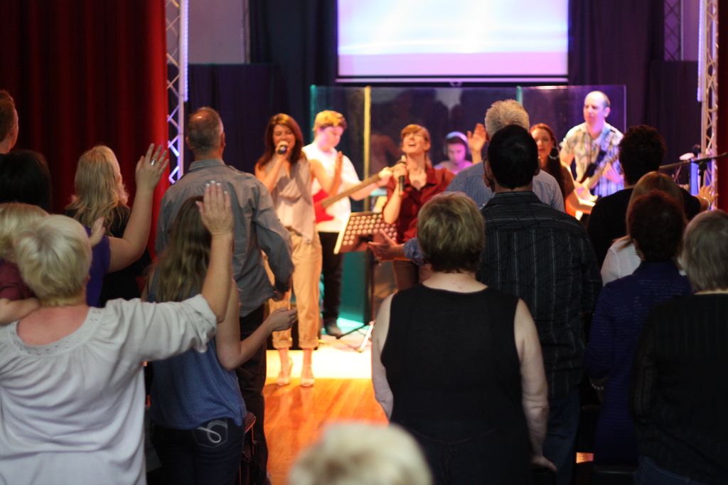 Number and size of local churches in Australia - NCLS Research